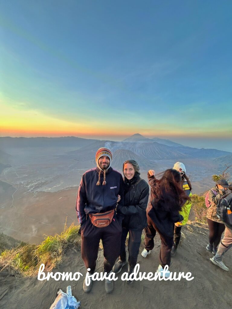 BROMO MIDNIGHT TOUR - Bromo Java Adventure